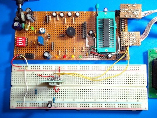 Atmega8 measures ambient temperature and relative humidity using HSM ...