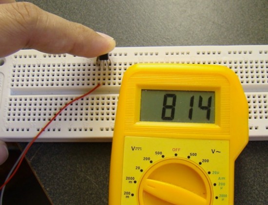 Testing active analog temperature sensors with a multimeter | Embedded Lab