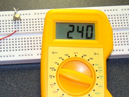 Testing active analog temperature sensors with a multimeter | Embedded Lab